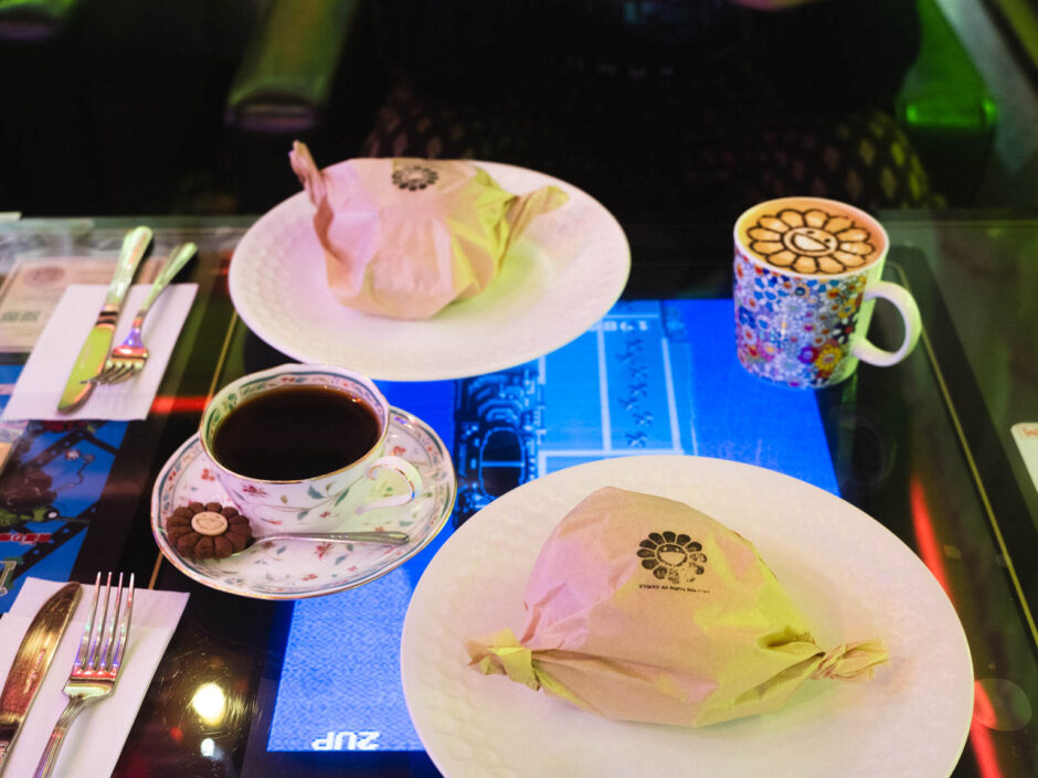 中野「純喫茶ジンガロ」撮影が楽しい!料理も美味!レトロかわいい村上隆の世界観を満喫 | うーろんカメラ